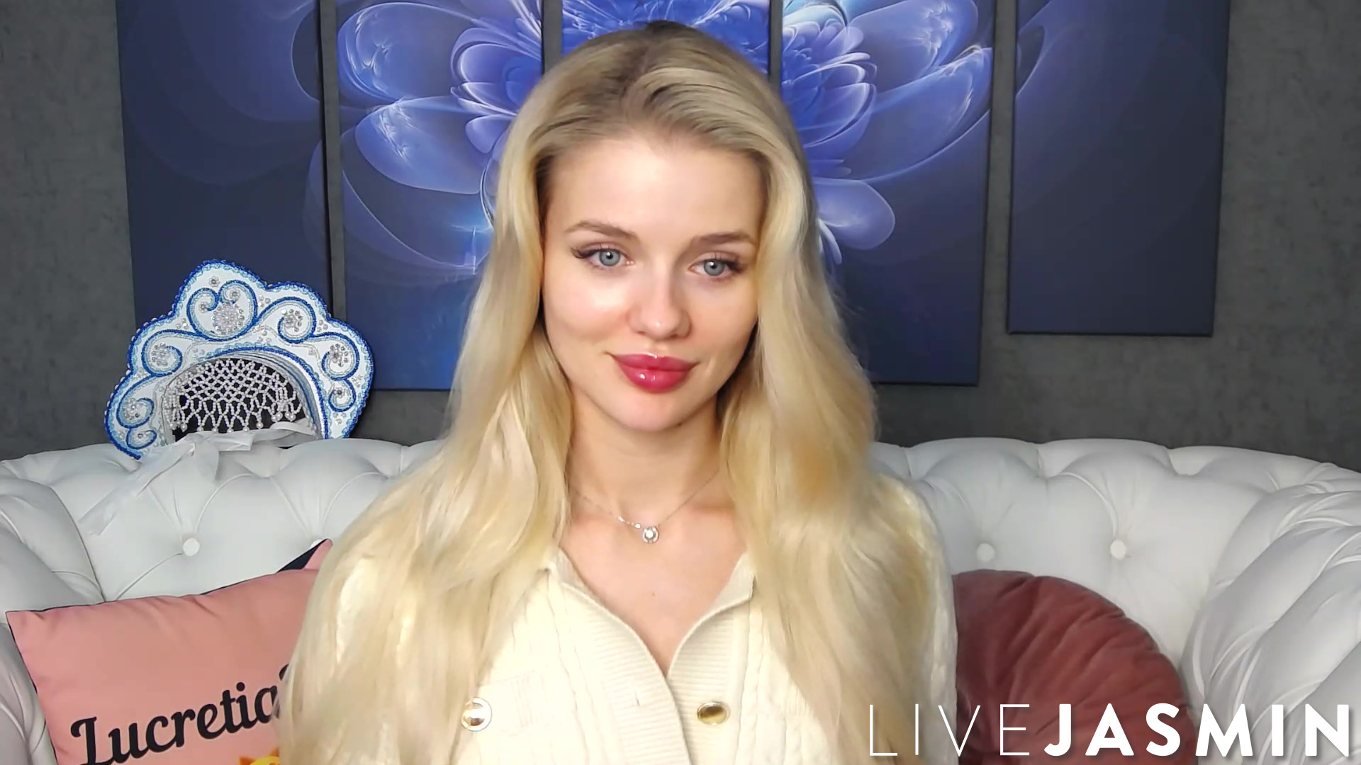 Performers now in Free Chat: